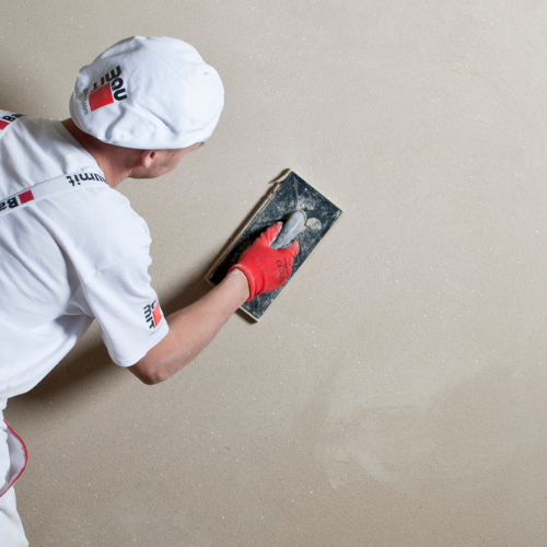 Który tynk cementowo-wapienny Baumit wybrać? Porównanie produktów i ich zastosowań | Baumit.pl